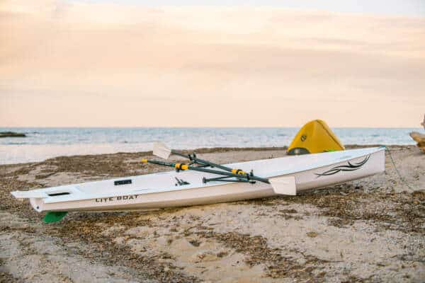 Rowing boat for leisure and adventure - X Row